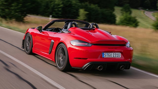 Porsche 718 Spyder RS review: the most addictive musical instrument in the world Reviews 2025 ...
